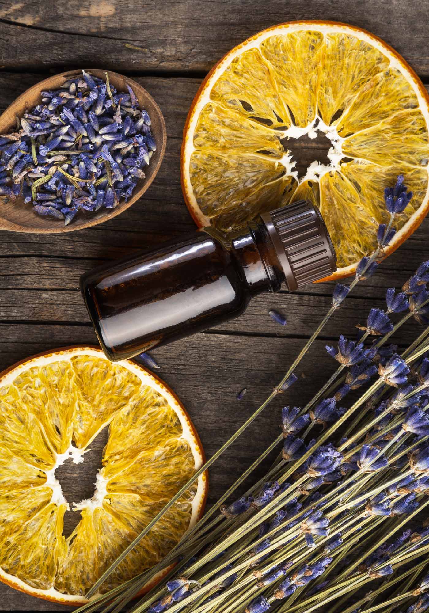 Essential Oils That Repel Ticks - Charlottesville Family